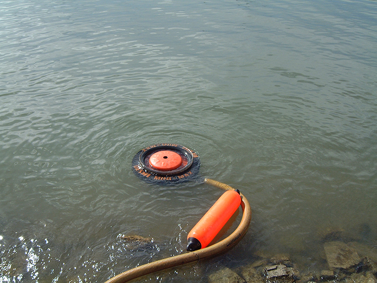 Mini-Max self-adjusting weir skimemr | DESMI - Proven technology