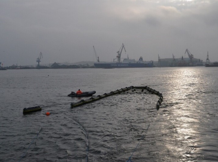 New efficiencies for single-vessel oil spill recovery | DESMI - Proven ...